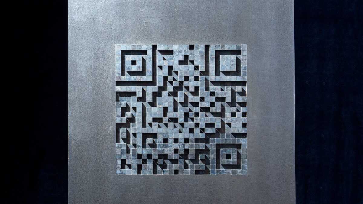 Behind QR-Code | Sculpture Network