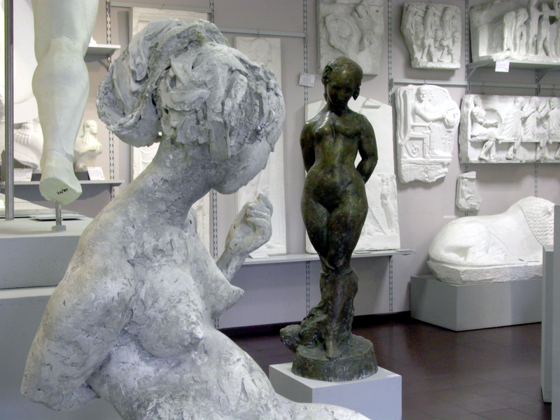 Barbara sitting (plaster) Sofia standing (bronce sculpture) | Sculpture ...